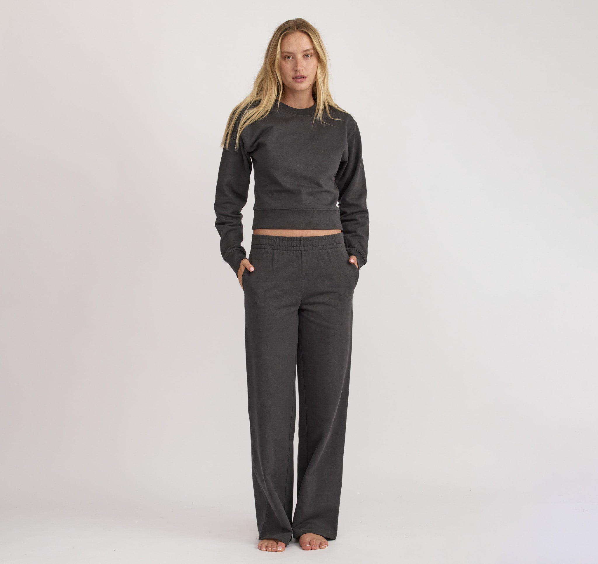 Weekend Boxy Sweatshirt | Only € 60 | Organic Basics